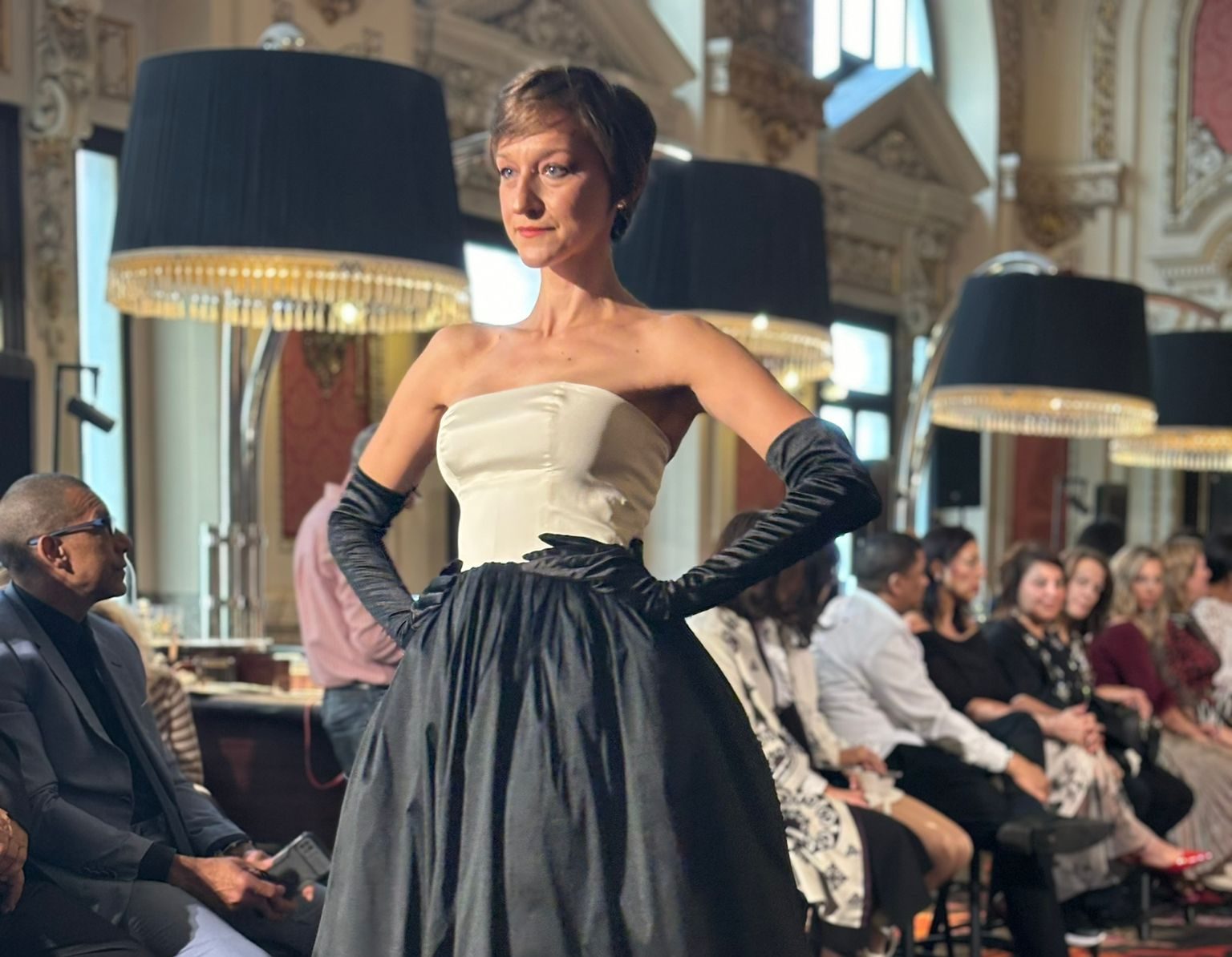 LA DISEÑADORA LINA LAVÍN RECIBE UN CÁLIDO HOMENAJE POR SU TRAYECTORIA ...